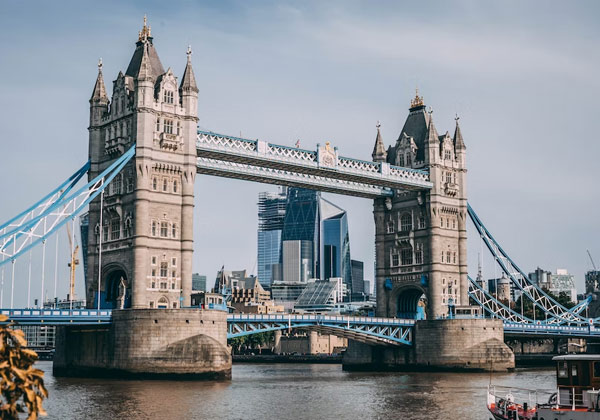 Travel To London By Applying For A UK Visa From Dubai